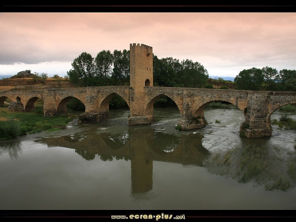 _| Ecran + Plus |_ Le pont médieval de Frias sur l'Ebre - Castille Leon ...