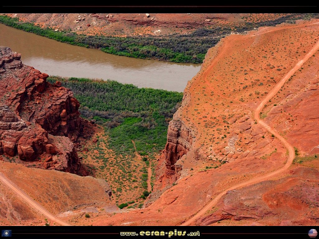 _| Ecran + Plus |_ La potash Road depuis Dead Horse Point - Utah - USA